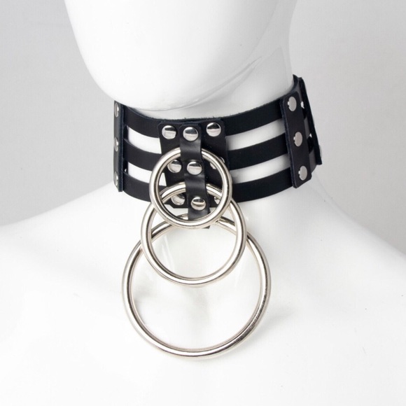Dolls Kill | Jewelry | New Leather Triple Ring Choker Collar Necklace ...